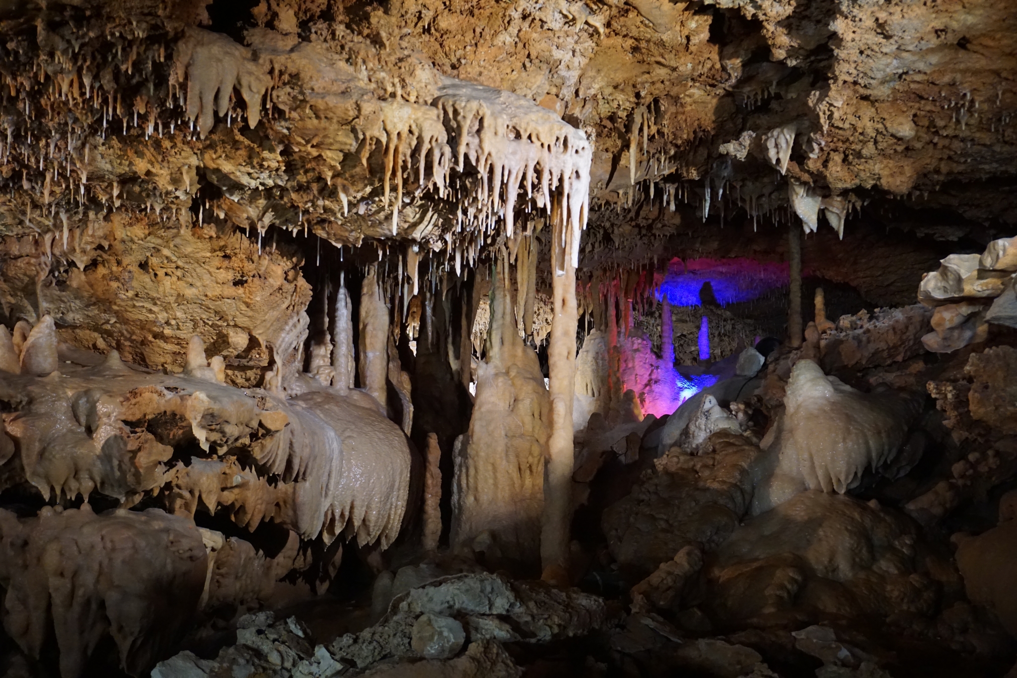 Groups – Inner Space Cavern